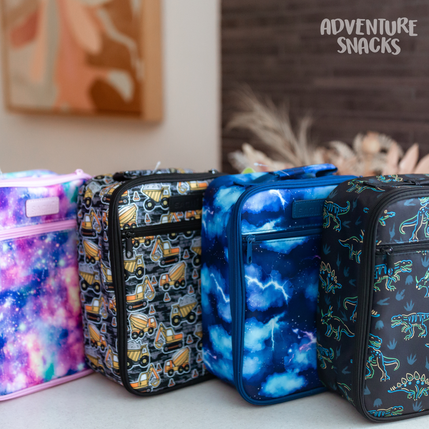 Sachi Insulated Junior Lunch Tote – Adventure Snacks